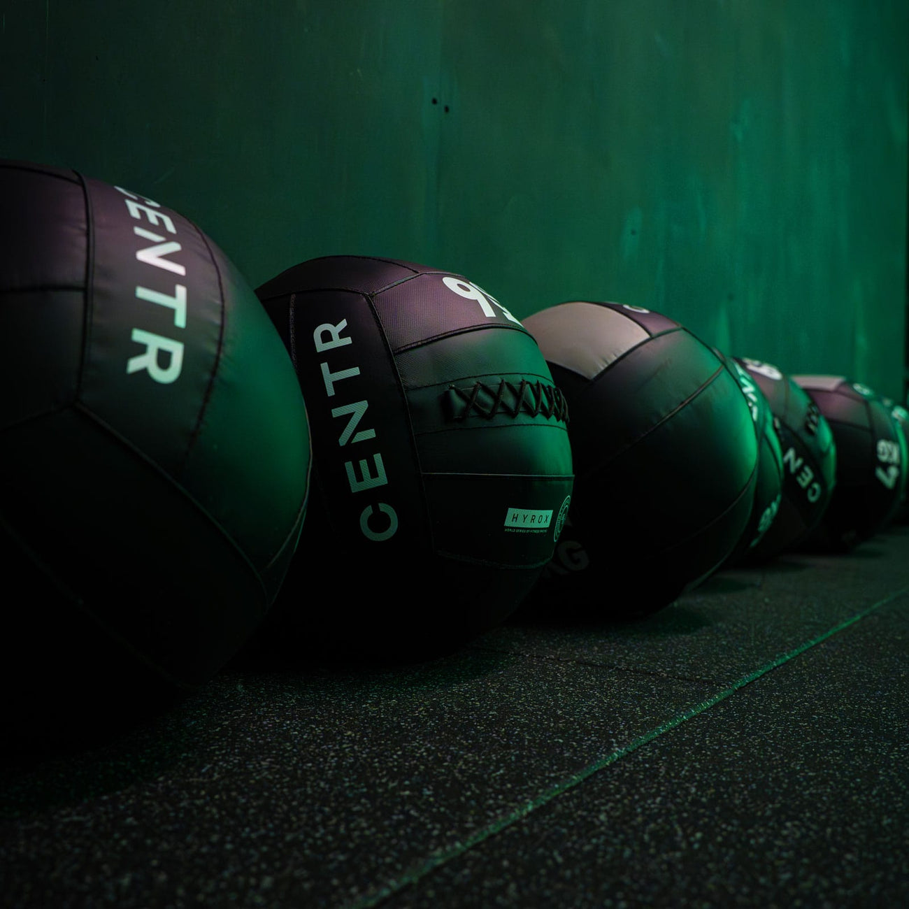 Competition Wall Balls | CENTR X HYROX